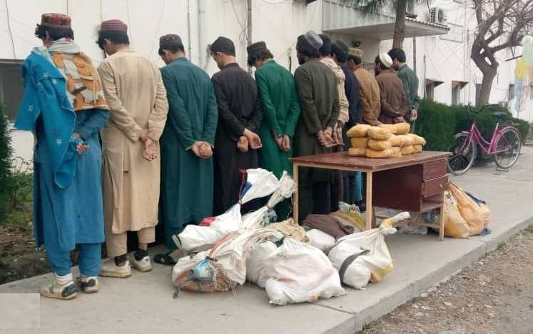 11 held for smuggling hashish to Pakistan